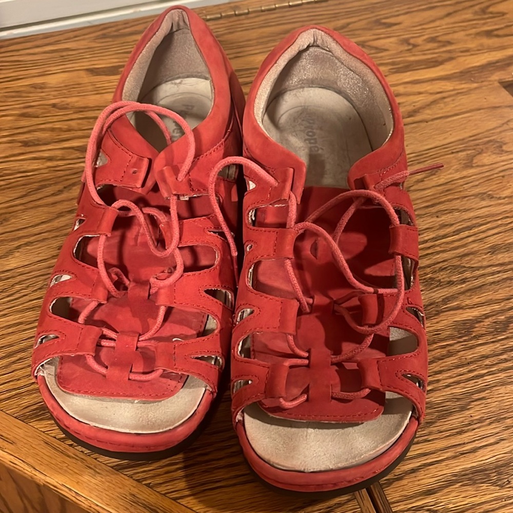 Proper Pedic Walking Sandals Salmon Color - Gem